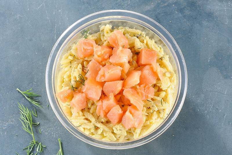 La Salade de pâtes orzo au saumon et aneth - Mon Marché