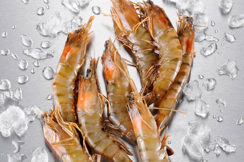 Les Crevettes crues fumées 40/60 BIO de Madagascar 150g - Mon Marché